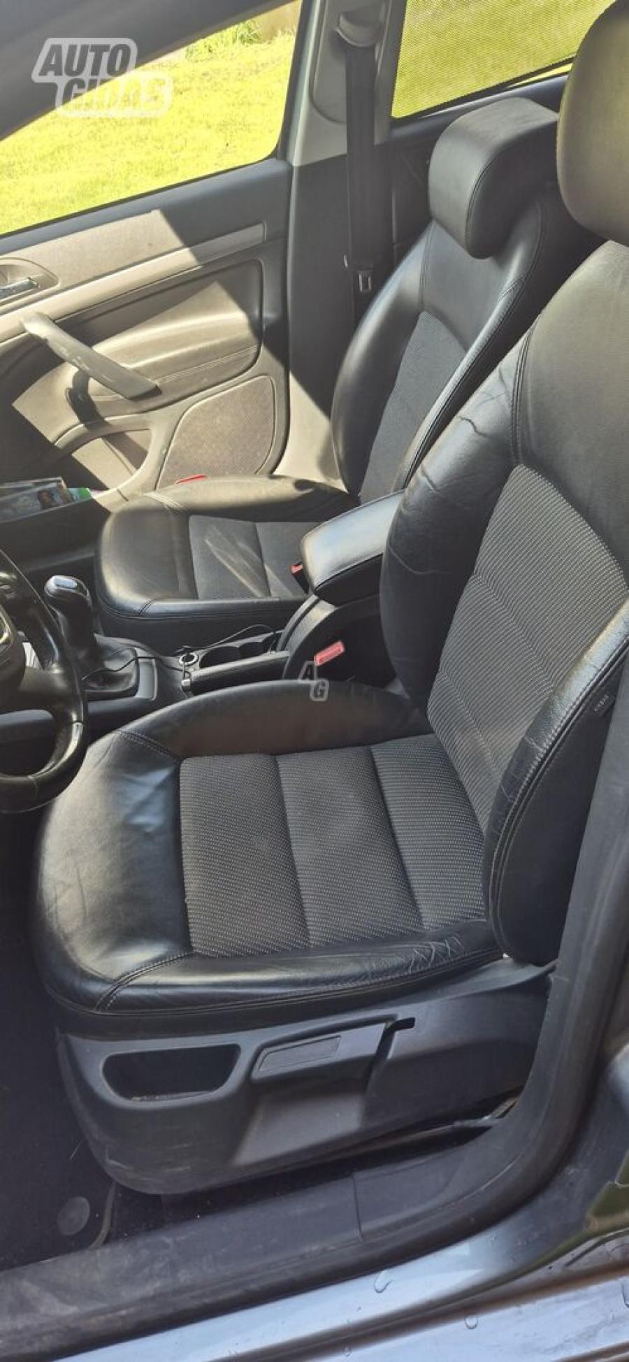 Pelēks Skoda Octavia 2012 Viļņa, ar dzinēja tilpumu 2.00 L un nobraukumu 316 tūkst. km par 4800 €, foto 9 vietnē AUTOMOTO.COM.LV