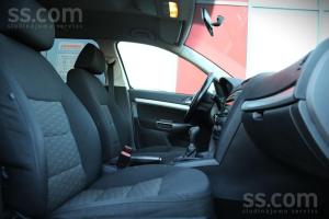 Grey Skoda Octavia 2012 in Riga, with an engine capacity of 1.20 L and mileage of 307 thousand km for 2495 €, photo 11 on AUTOMOTO.COM.LV