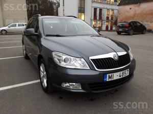 Grey Skoda Octavia 2012 in Bauska, with an engine capacity of 1.60 L and mileage of 348 thousand km for 3250 €, photo 4 on AUTOMOTO.COM.LV