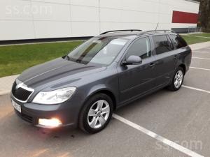 Grey Skoda Octavia 2012 in Bauska, with an engine capacity of 1.60 L and mileage of 348 thousand km for 3250 €, photo 9 on AUTOMOTO.COM.LV