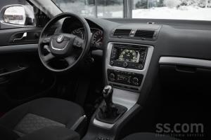 Pelēks Skoda Octavia 2012 Jelgava, ar dzinēja tilpumu 1.60 L un nobraukumu 0 tūkst. km par 3500 €, foto 20 vietnē AUTOMOTO.COM.LV