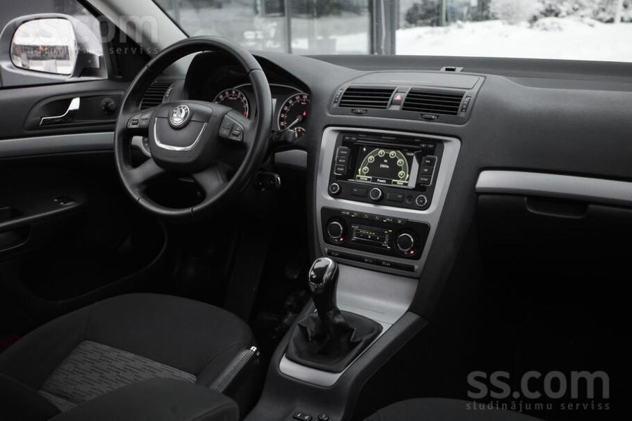 Pelēks Skoda Octavia 2012 Jelgava, ar dzinēja tilpumu 1.60 L un nobraukumu 0 tūkst. km par 3500 €, foto 20 vietnē AUTOMOTO.COM.LV