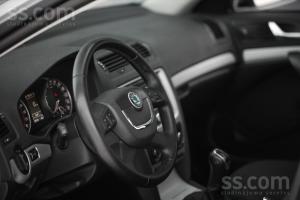 Pelēks Skoda Octavia 2012 Jelgava, ar dzinēja tilpumu 1.60 L un nobraukumu 0 tūkst. km par 3500 €, foto 23 vietnē AUTOMOTO.COM.LV