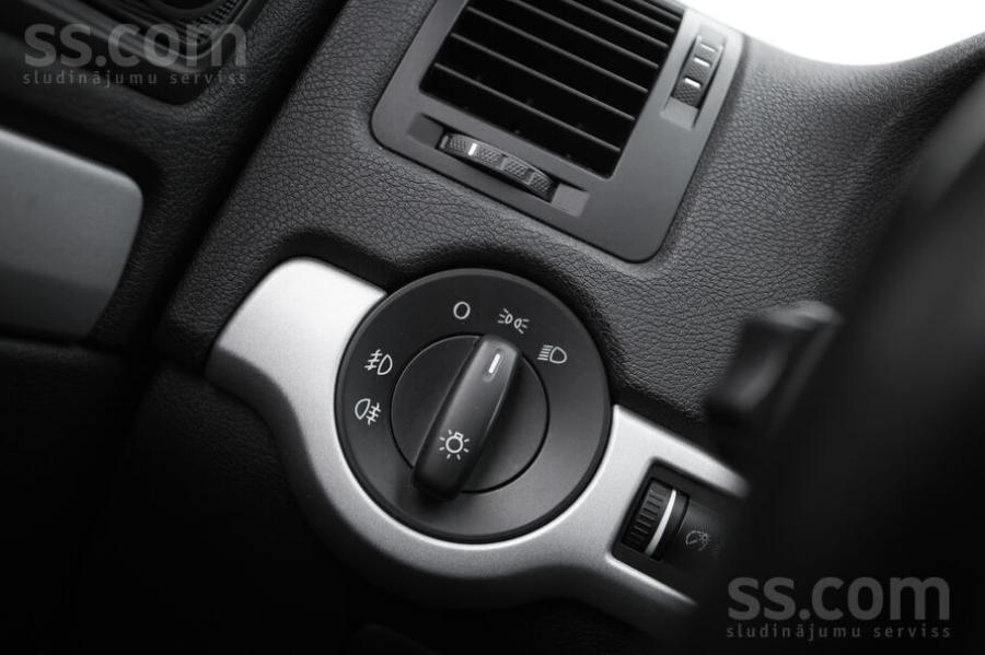 Pelēks Skoda Octavia 2012 Jelgava, ar dzinēja tilpumu 1.60 L un nobraukumu 0 tūkst. km par 3500 €, foto 27 vietnē AUTOMOTO.COM.LV