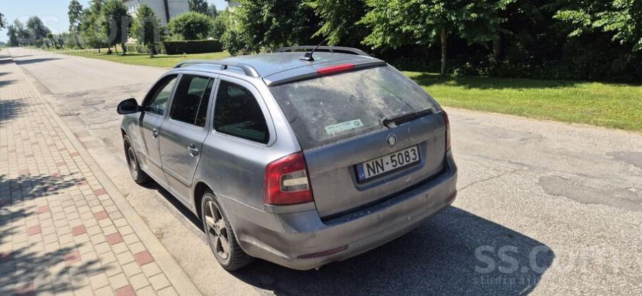 Pelēks Skoda Octavia 2012 Dobele, ar dzinēja tilpumu 1.60 L un nobraukumu 550 tūkst. km par 1350 €, foto 3 vietnē AUTOMOTO.COM.LV