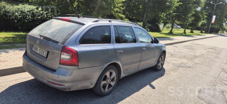 Pelēks Skoda Octavia 2012 Dobele, ar dzinēja tilpumu 1.60 L un nobraukumu 550 tūkst. km par 1350 €, foto 4 vietnē AUTOMOTO.COM.LV