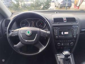Grey Skoda Octavia 2012 in Siauliai, with an engine capacity of 2.00 L and mileage of 227 thousand km for 6700 €, photo 13 on AUTOMOTO.COM.LV