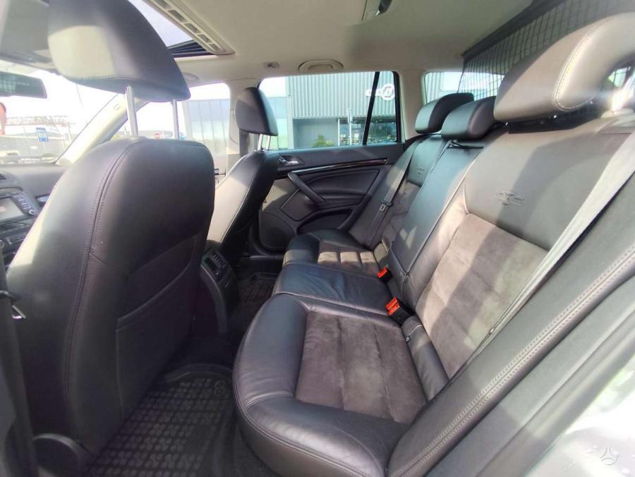 Grey Skoda Octavia 2012 in Siauliai, with an engine capacity of 2.00 L and mileage of 227 thousand km for 6700 €, photo 21 on AUTOMOTO.COM.LV