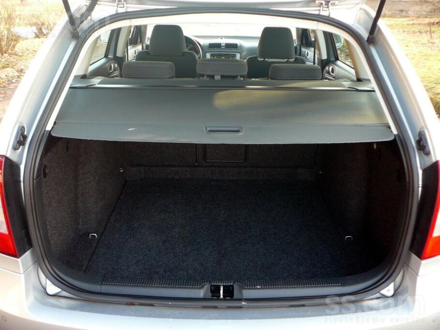 Grey Skoda Octavia 2012 in Cesis, with an engine capacity of 2.00 L and mileage of 0 thousand km for 3990 €, photo 13 on AUTOMOTO.COM.LV