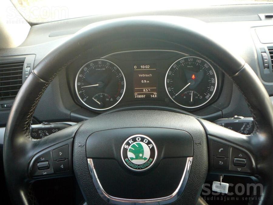 Grey Skoda Octavia 2012 in Cesis, with an engine capacity of 2.00 L and mileage of 0 thousand km for 3990 €, photo 19 on AUTOMOTO.COM.LV