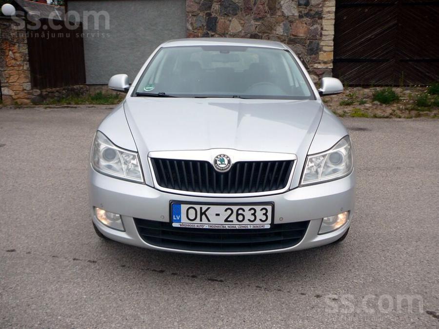 Grey Skoda Octavia 2012 in Cesis, with an engine capacity of 2.00 L and mileage of 0 thousand km for 3990 €, photo 6 on AUTOMOTO.COM.LV