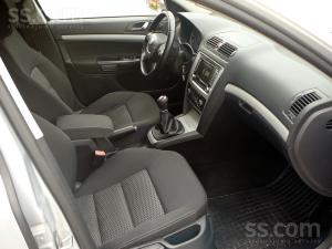 Grey Skoda Octavia 2012 in Cesis, with an engine capacity of 2.00 L and mileage of 0 thousand km for 3990 €, photo 10 on AUTOMOTO.COM.LV