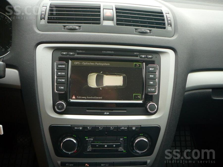 Grey Skoda Octavia 2012 in Cesis, with an engine capacity of 2.00 L and mileage of 0 thousand km for 3990 €, photo 16 on AUTOMOTO.COM.LV