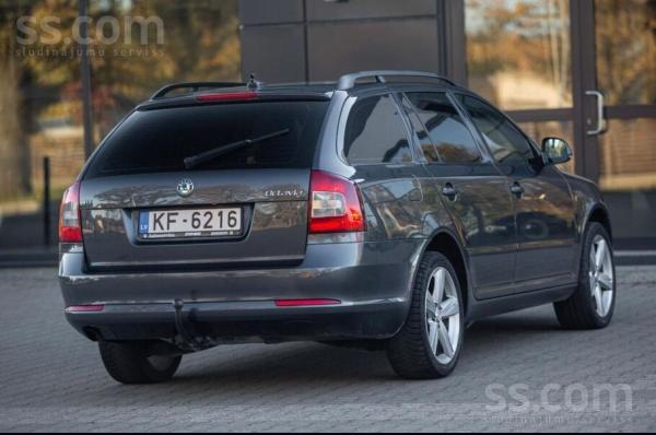 Grey Skoda Octavia 2012 in Dobele, with an engine capacity of 1.60 L and mileage of 360 thousand km for 2600 €, photo 4 on AUTOMOTO.COM.LV