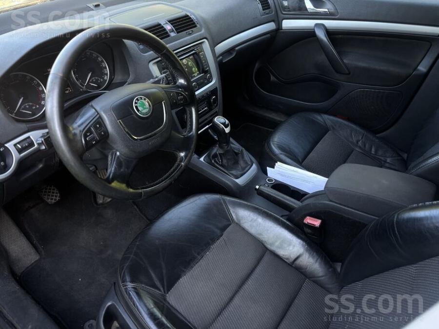 Pelēks Skoda Octavia 2012 Dobele, ar dzinēja tilpumu 1.60 L un nobraukumu 360 tūkst. km par 2600 €, foto 6 vietnē AUTOMOTO.COM.LV