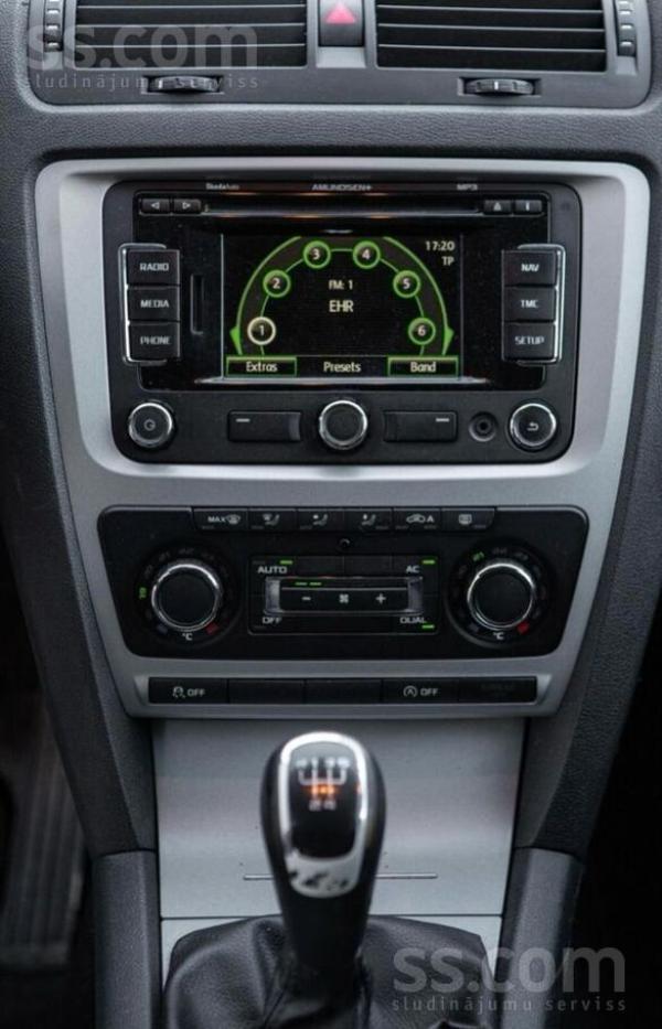Grey Skoda Octavia 2012 in Dobele, with an engine capacity of 1.60 L and mileage of 360 thousand km for 2600 €, photo 7 on AUTOMOTO.COM.LV