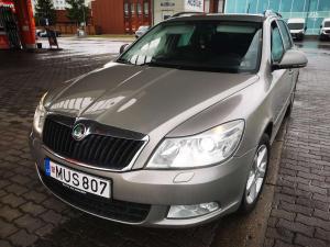 Pelēks Skoda Octavia 2012 Viļņa, ar dzinēja tilpumu 1.60 L un nobraukumu 149 tūkst. km par 2950 €, foto 10 vietnē AUTOMOTO.COM.LV