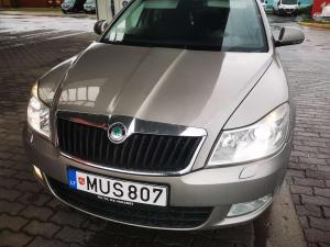 Pelēks Skoda Octavia 2012 Viļņa, ar dzinēja tilpumu 1.60 L un nobraukumu 149 tūkst. km par 2950 €, foto 14 vietnē AUTOMOTO.COM.LV