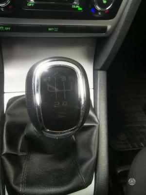 Pelēks Skoda Octavia 2012 Viļņa, ar dzinēja tilpumu 1.60 L un nobraukumu 149 tūkst. km par 2950 €, foto 18 vietnē AUTOMOTO.COM.LV