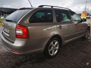 Pelēks Skoda Octavia 2012 Viļņa, ar dzinēja tilpumu 1.60 L un nobraukumu 149 tūkst. km par 2950 €, foto 19 vietnē AUTOMOTO.COM.LV