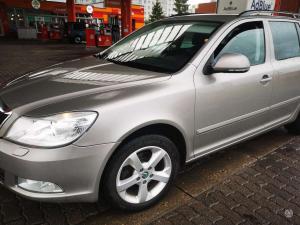 Pelēks Skoda Octavia 2012 Viļņa, ar dzinēja tilpumu 1.60 L un nobraukumu 149 tūkst. km par 2950 €, foto 22 vietnē AUTOMOTO.COM.LV