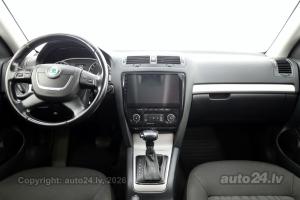 Grey Skoda Octavia 2012 in Tallinn, with an engine capacity of 1.60 L and mileage of 349 thousand km for 2199 €, photo 6 on AUTOMOTO.COM.LV