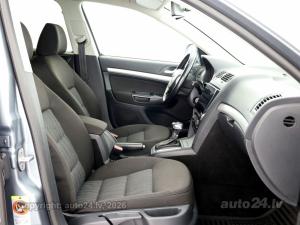 Grey Skoda Octavia 2012 in Tallinn, with an engine capacity of 1.60 L and mileage of 349 thousand km for 2199 €, photo 7 on AUTOMOTO.COM.LV