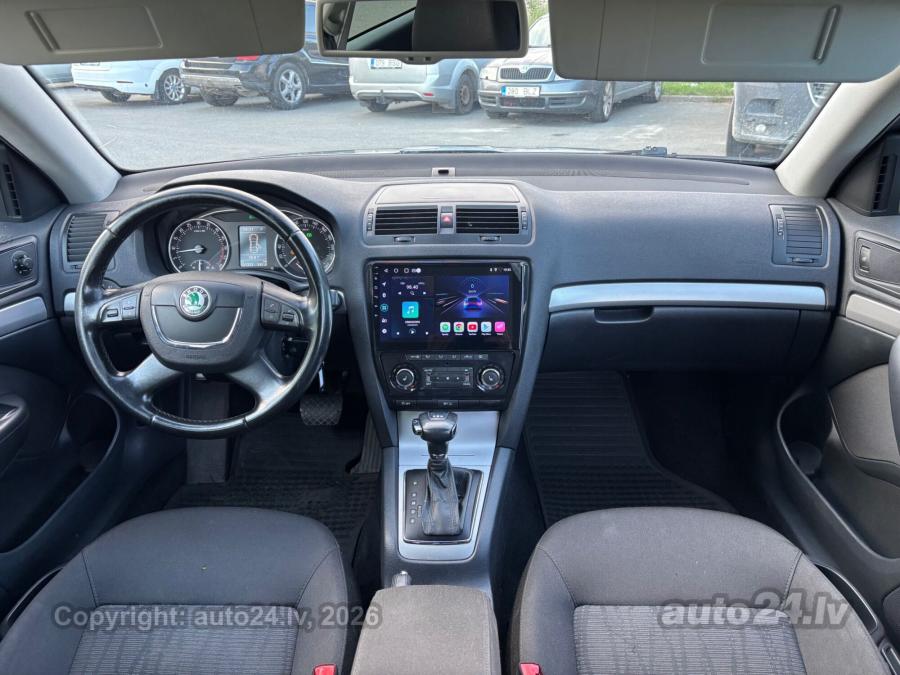 Pelēks Skoda Octavia 2012 Tallina, ar dzinēja tilpumu 1.60 L un nobraukumu 350 tūkst. km par 2999 €, foto 8 vietnē AUTOMOTO.COM.LV