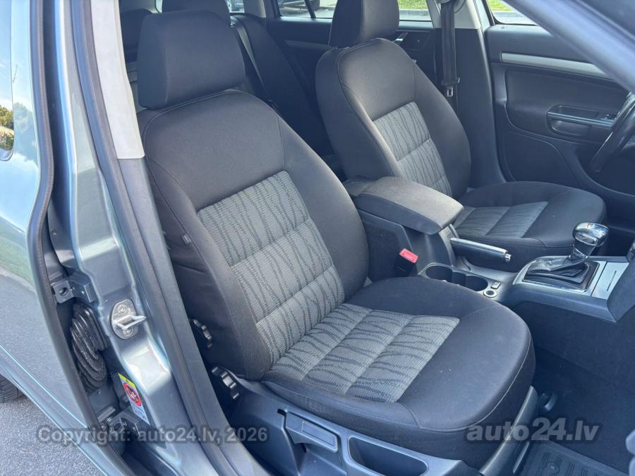 Pelēks Skoda Octavia 2012 Tallina, ar dzinēja tilpumu 1.60 L un nobraukumu 350 tūkst. km par 2999 €, foto 10 vietnē AUTOMOTO.COM.LV