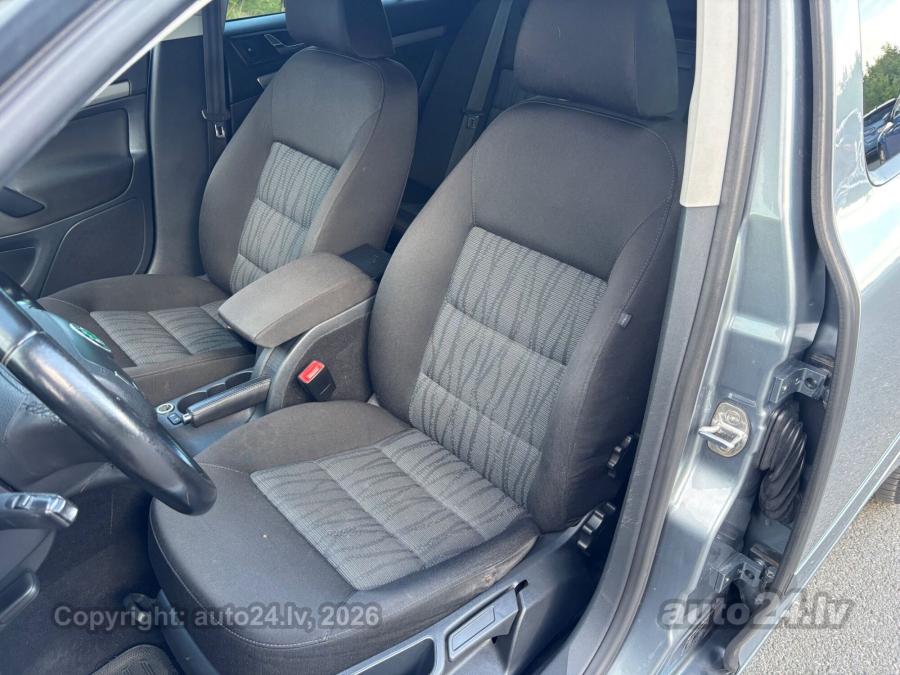 Pelēks Skoda Octavia 2012 Tallina, ar dzinēja tilpumu 1.60 L un nobraukumu 350 tūkst. km par 2999 €, foto 11 vietnē AUTOMOTO.COM.LV