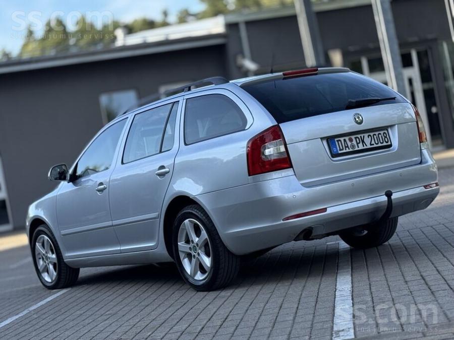 Grey Skoda Octavia 2012 in Jurmala, with an engine capacity of 2.00 L and mileage of 278 thousand km for 4100 €, photo 5 on AUTOMOTO.COM.LV