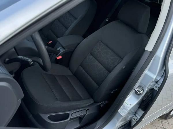 Pelēks Skoda Octavia 2012 Jūrmala, ar dzinēja tilpumu 2.00 L un nobraukumu 278 tūkst. km par 4100 €, foto 10 vietnē AUTOMOTO.COM.LV