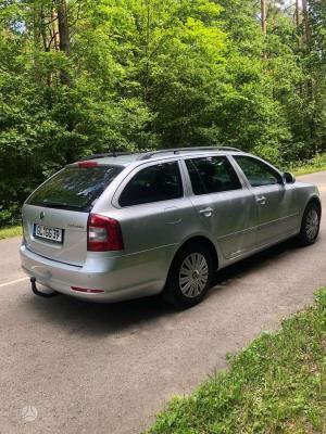 Grey Skoda Octavia 2012 in Marijampole, with an engine capacity of 1.60 L and mileage of 300 thousand km for 3500 €, photo 4 on AUTOMOTO.COM.LV