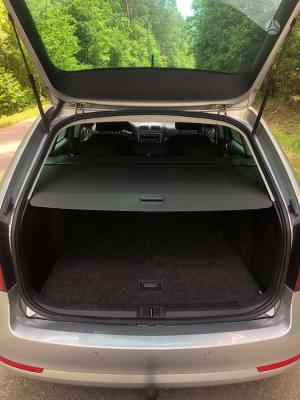 Grey Skoda Octavia 2012 in Marijampole, with an engine capacity of 1.60 L and mileage of 300 thousand km for 3500 €, photo 8 on AUTOMOTO.COM.LV