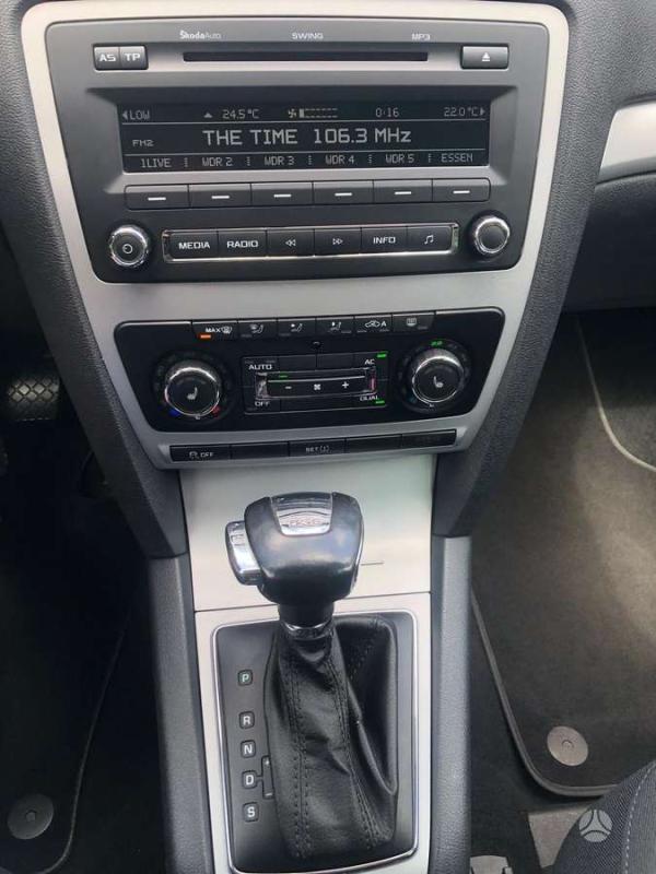 Grey Skoda Octavia 2012 in Marijampole, with an engine capacity of 1.60 L and mileage of 300 thousand km for 3500 €, photo 10 on AUTOMOTO.COM.LV