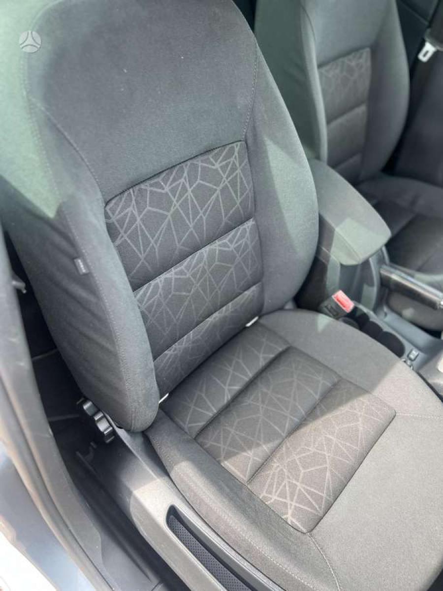 Grey Skoda Octavia 2012 in Utena, with an engine capacity of 1.60 L and mileage of 204 thousand km for 3950 €, photo 14 on AUTOMOTO.COM.LV