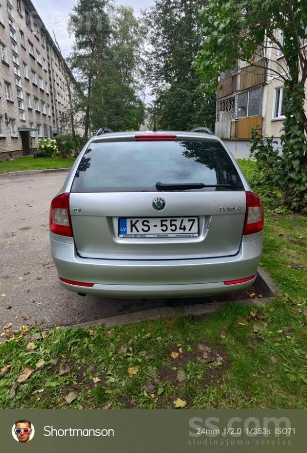 Grey Skoda Octavia 2012 in Riga, with an engine capacity of 1.60 L and mileage of 266 thousand km for 4200 €, photo 6 on AUTOMOTO.COM.LV