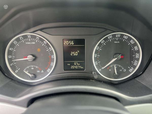 Pelēks Skoda Octavia 2012 Utena, ar dzinēja tilpumu 1.60 L un nobraukumu 204 tūkst. km par 3750 €, foto 11 vietnē AUTOMOTO.COM.LV
