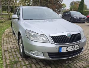 Pelēks Skoda Octavia 2012 Limbaži, ar dzinēja tilpumu 1.60 L un nobraukumu 477 tūkst. km par 2200 €, foto  vietnē AUTOMOTO.COM.LV