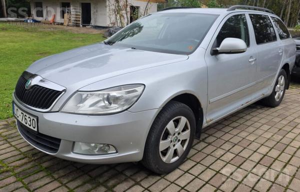 Pelēks Skoda Octavia 2012 Limbaži, ar dzinēja tilpumu 1.60 L un nobraukumu 477 tūkst. km par 2200 €, foto 10 vietnē AUTOMOTO.COM.LV