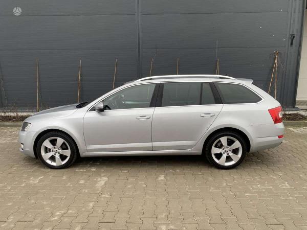 Grey Skoda Octavia 2013 in Vilnius, with an engine capacity of 1.60 L and mileage of 271 thousand km for 6700 €, photo 2 on AUTOMOTO.COM.LV