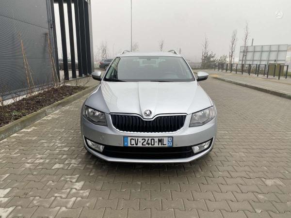 Grey Skoda Octavia 2013 in Vilnius, with an engine capacity of 1.60 L and mileage of 271 thousand km for 6700 €, photo 7 on AUTOMOTO.COM.LV