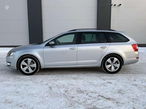 Pelēks Skoda Octavia 2013 Kauņa, ar dzinēja tilpumu 1.60 L un nobraukumu 254 tūkst. km par 4800 €, foto 2 vietnē AUTOMOTO.COM.LV