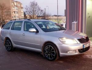Pelēks Skoda Octavia 2013 Viļņa, ar dzinēja tilpumu 1.60 L un nobraukumu 350 tūkst. km par 2000 €, foto  vietnē AUTOMOTO.COM.LV