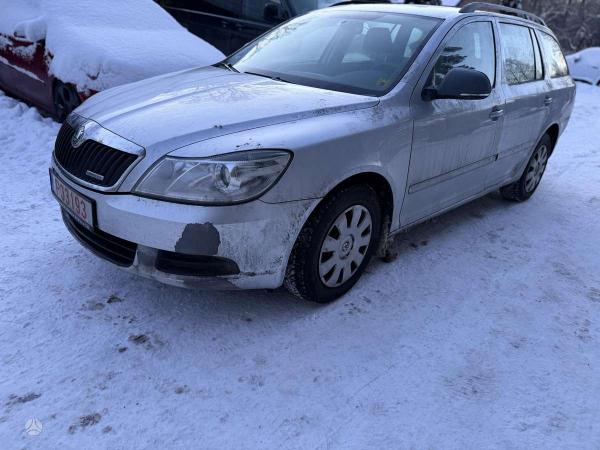 Grey Skoda Octavia 2013 in Kazlu Ruda, with an engine capacity of 1.60 L and mileage of 317 thousand km for 3750 €, photo 5 on AUTOMOTO.COM.LV