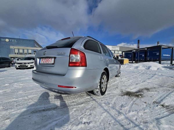Серый Шкода Октавия 2013 в Каунас, объемом двигателя 1.60 л и пробегом 265 тыс. км за 3750 €, фото 3 на AUTOMOTO.COM.LV
