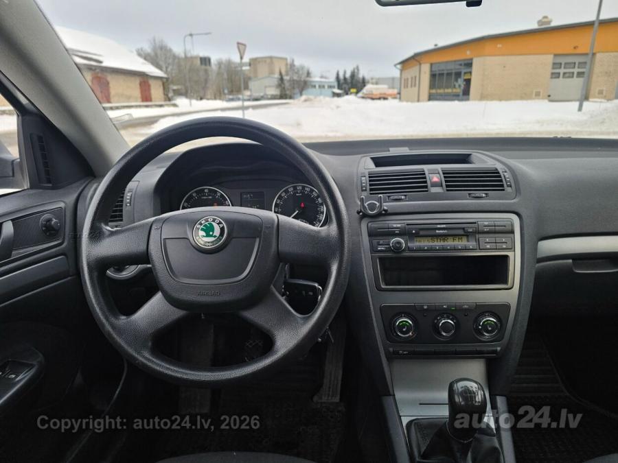 Grey Skoda Octavia 2013 in Paide, with an engine capacity of 1.20 L and mileage of 150 thousand km for 4250 €, photo 9 on AUTOMOTO.COM.LV