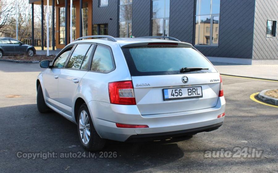 Pelēks Skoda Octavia 2013 Rapla, ar dzinēja tilpumu 1.40 L un nobraukumu 250 tūkst. km par 4590 €, foto 6 vietnē AUTOMOTO.COM.LV