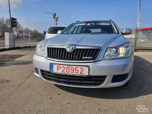 Grey Skoda Octavia 2013 in Kaunas, with an engine capacity of 1.60 L and mileage of 299 thousand km for 3850 €, photo 13 on AUTOMOTO.COM.LV
