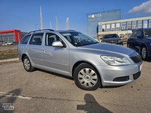 Grey Skoda Octavia 2013 in Kaunas, with an engine capacity of 1.60 L and mileage of 299 thousand km for 3850 €, photo 17 on AUTOMOTO.COM.LV